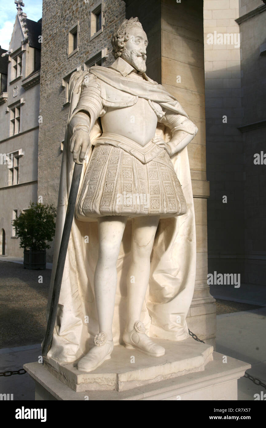 France, Pyrenees Atlantiques, Pau, statue of King Henry IV Stock Photo ...