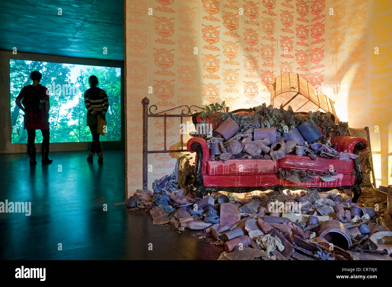 Contemporary art museum montreal hi-res stock photography and images ...