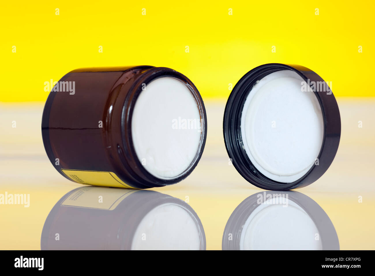 White jar container hi-res stock photography and images - Alamy