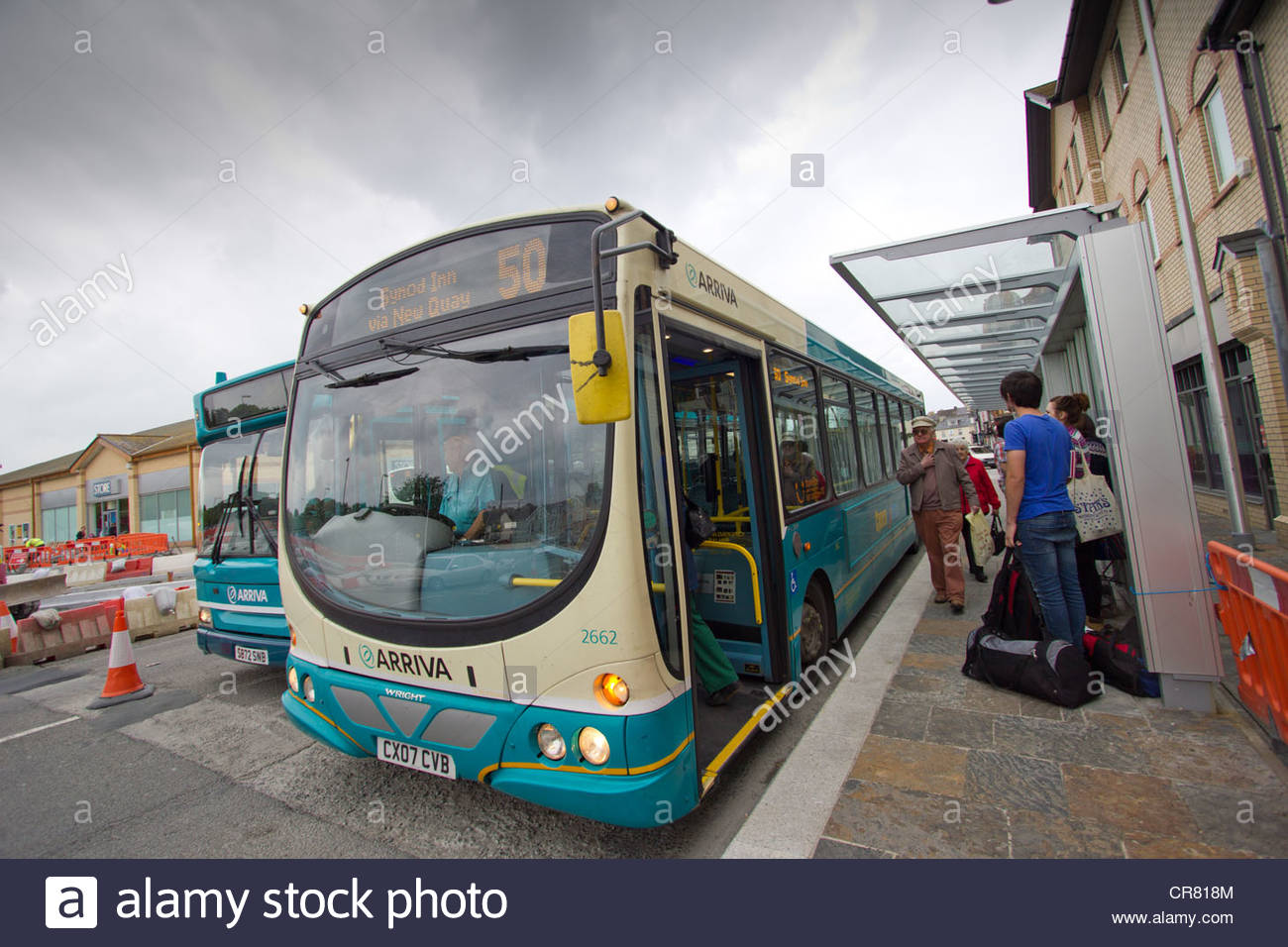 Arriva Coaches High Resolution Stock Photography and Images - Alamy