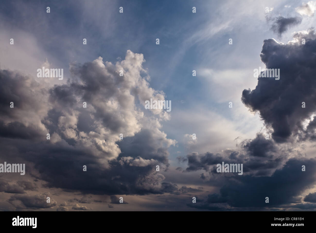Nimbus Cloud Stock Photos & Nimbus Cloud Stock Images - Alamy