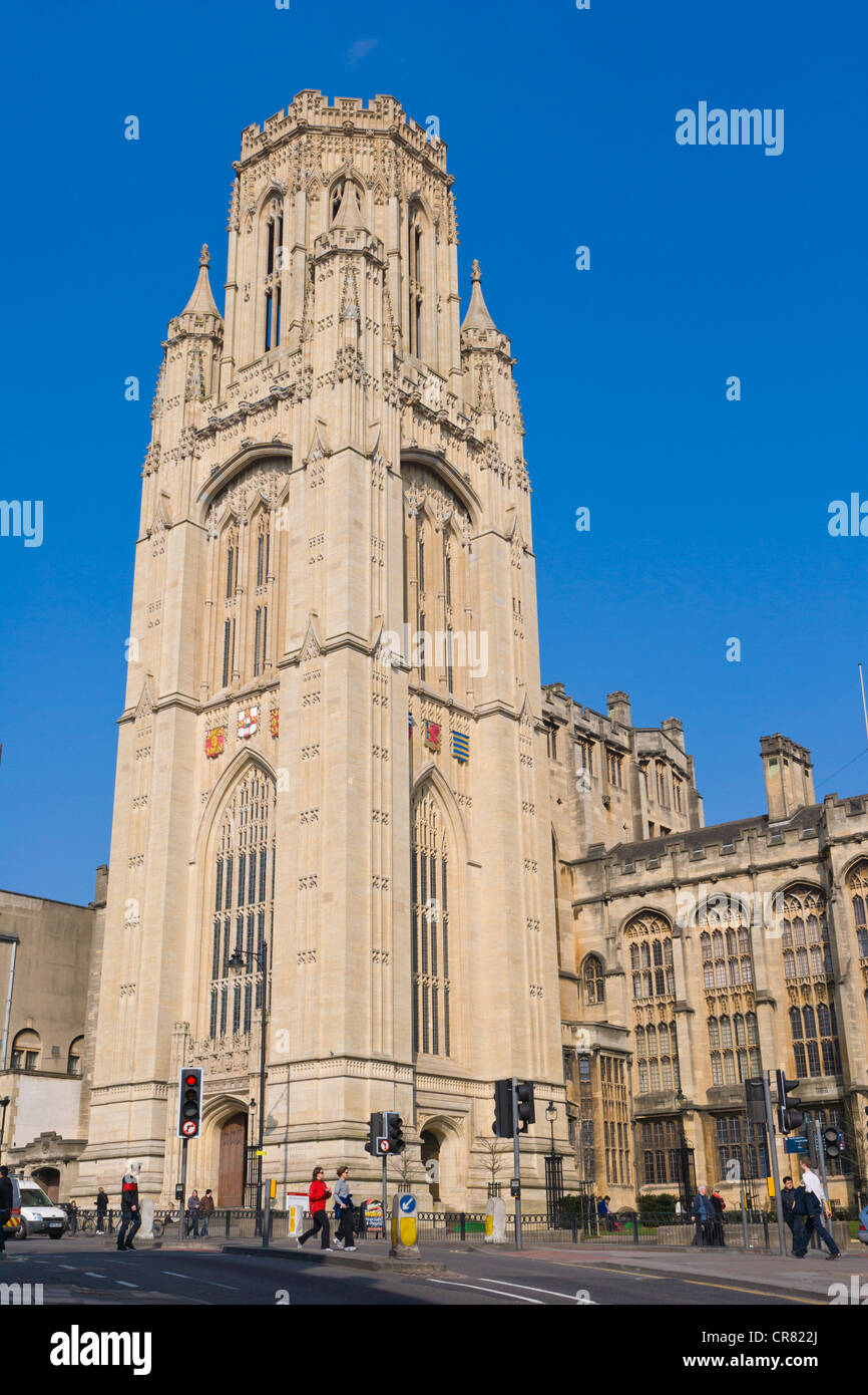 The Wills Memorial Building, Wills Memorial Tower, Neo Gothic building ...
