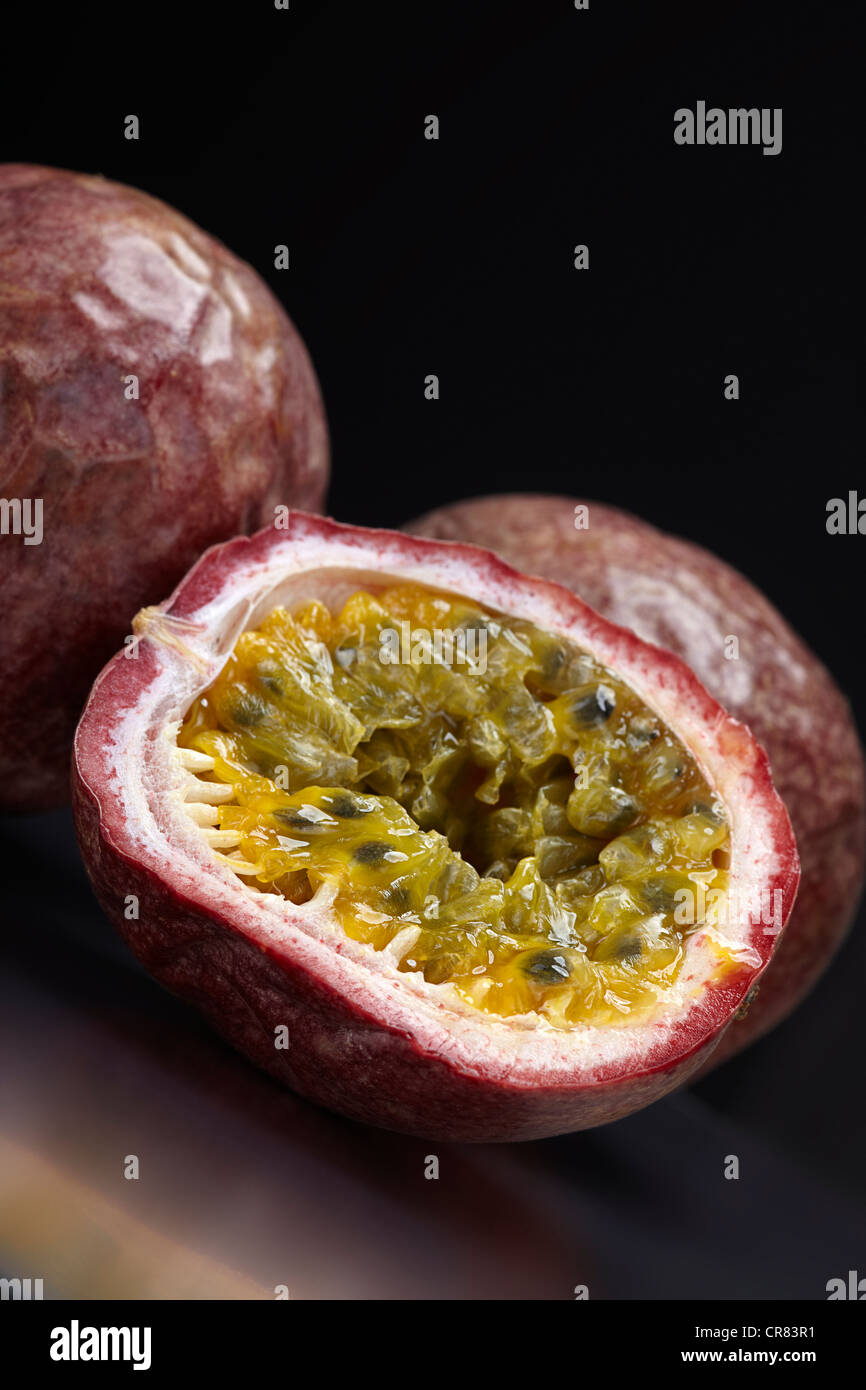 Two passionfruit hi-res stock photography and images - Alamy