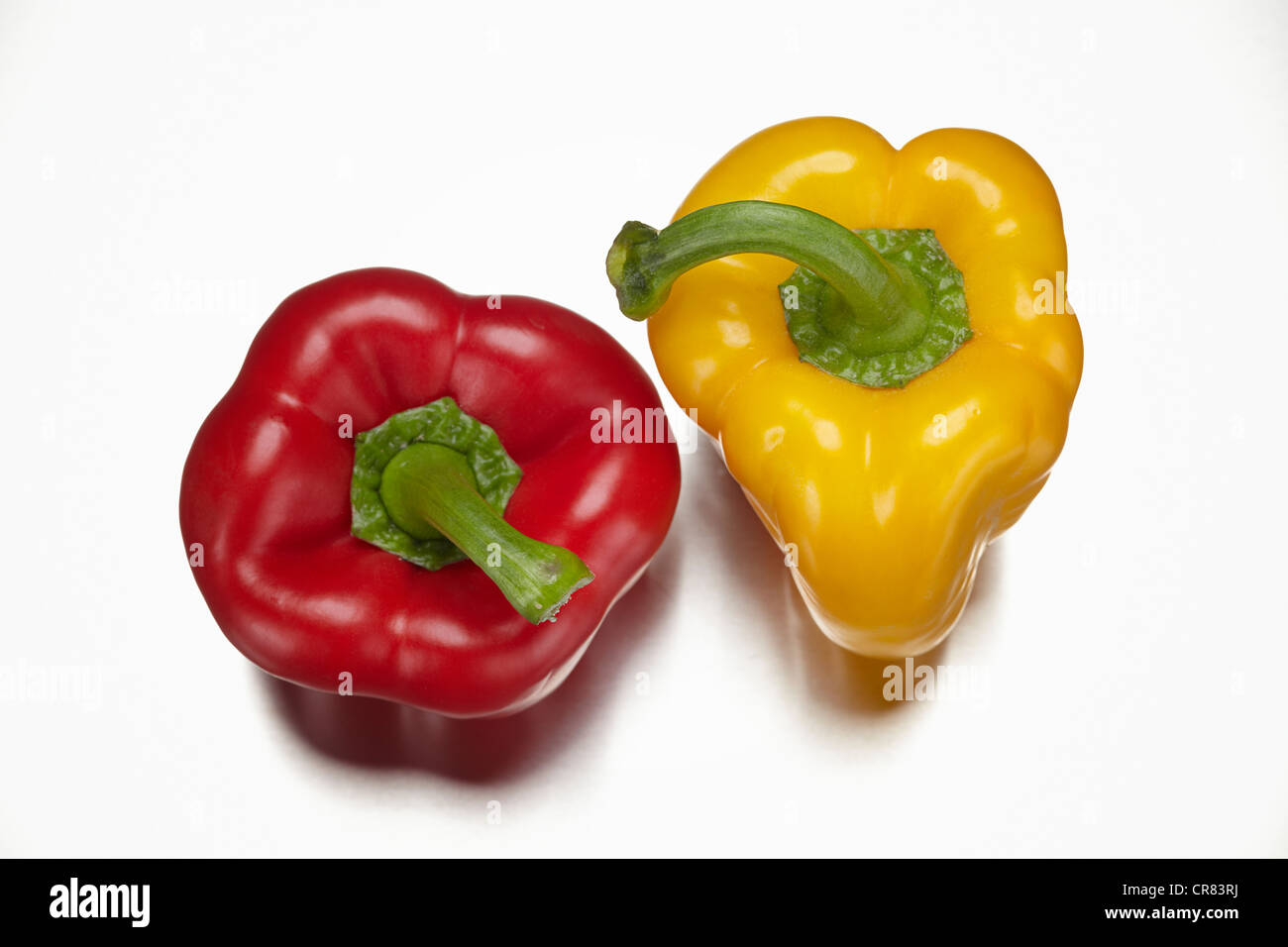 Red and yellow bell peppers (Capsicum annuum Stock Photo - Alamy