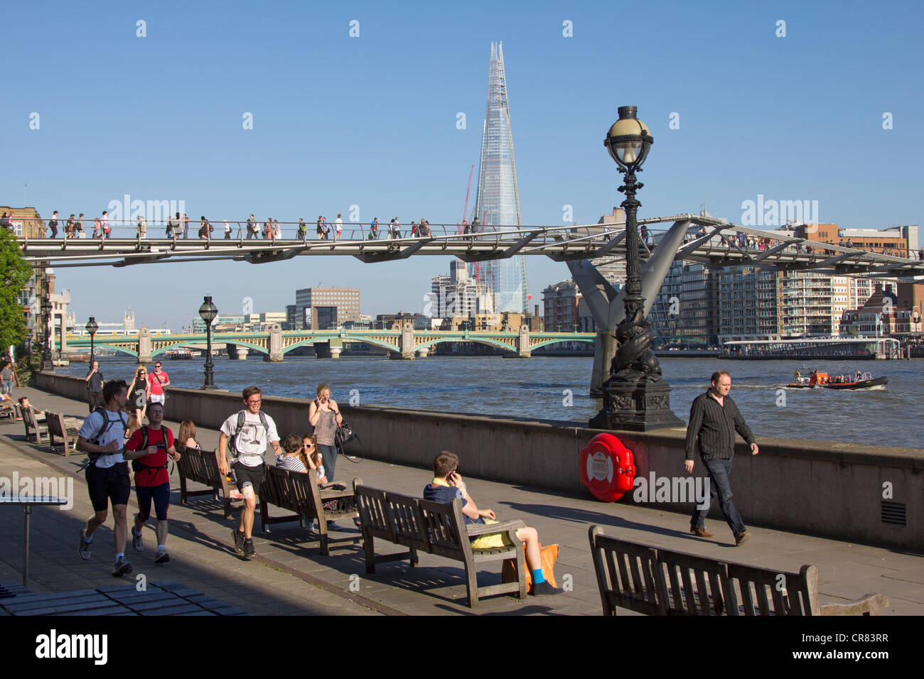 Thames Walk - City of London Stock Photo - Alamy