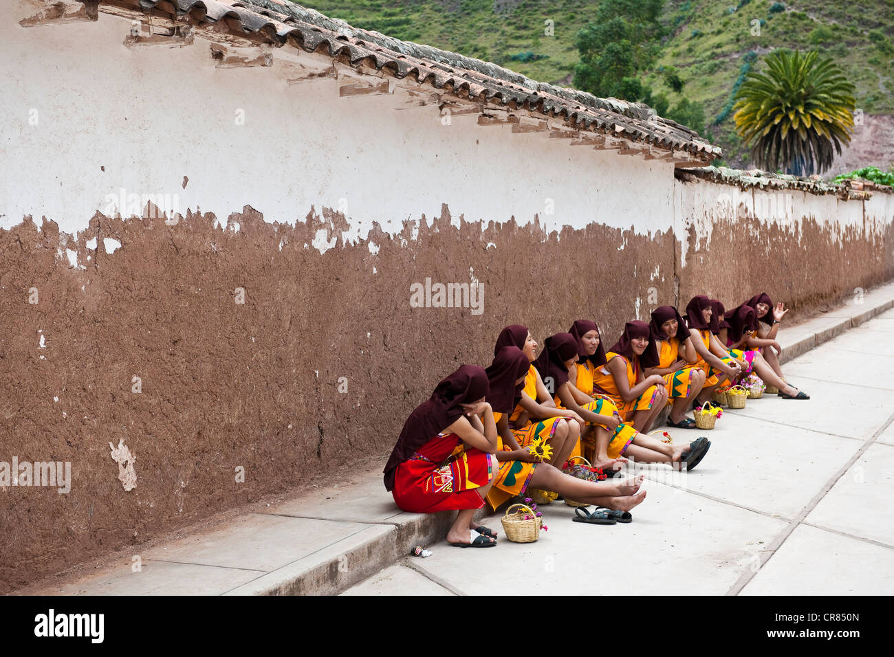 Peru dancers wall hi-res stock photography and images - Alamy