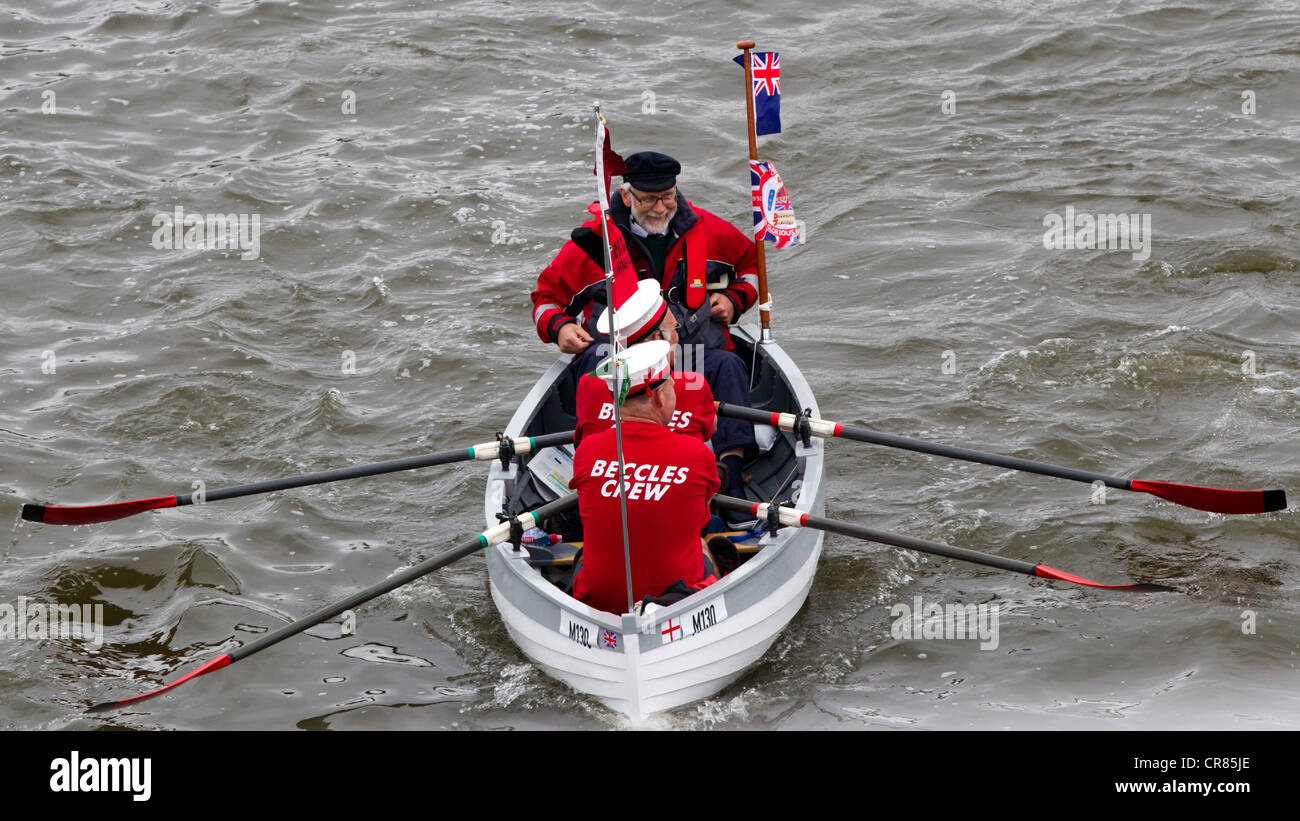 Beccles participating in the Queen's Diamond Jubilee River Pageant ...