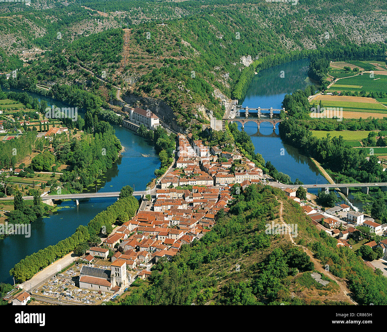 France, Lot, Luzech, Lot river meandering Stock Photo - Alamy
