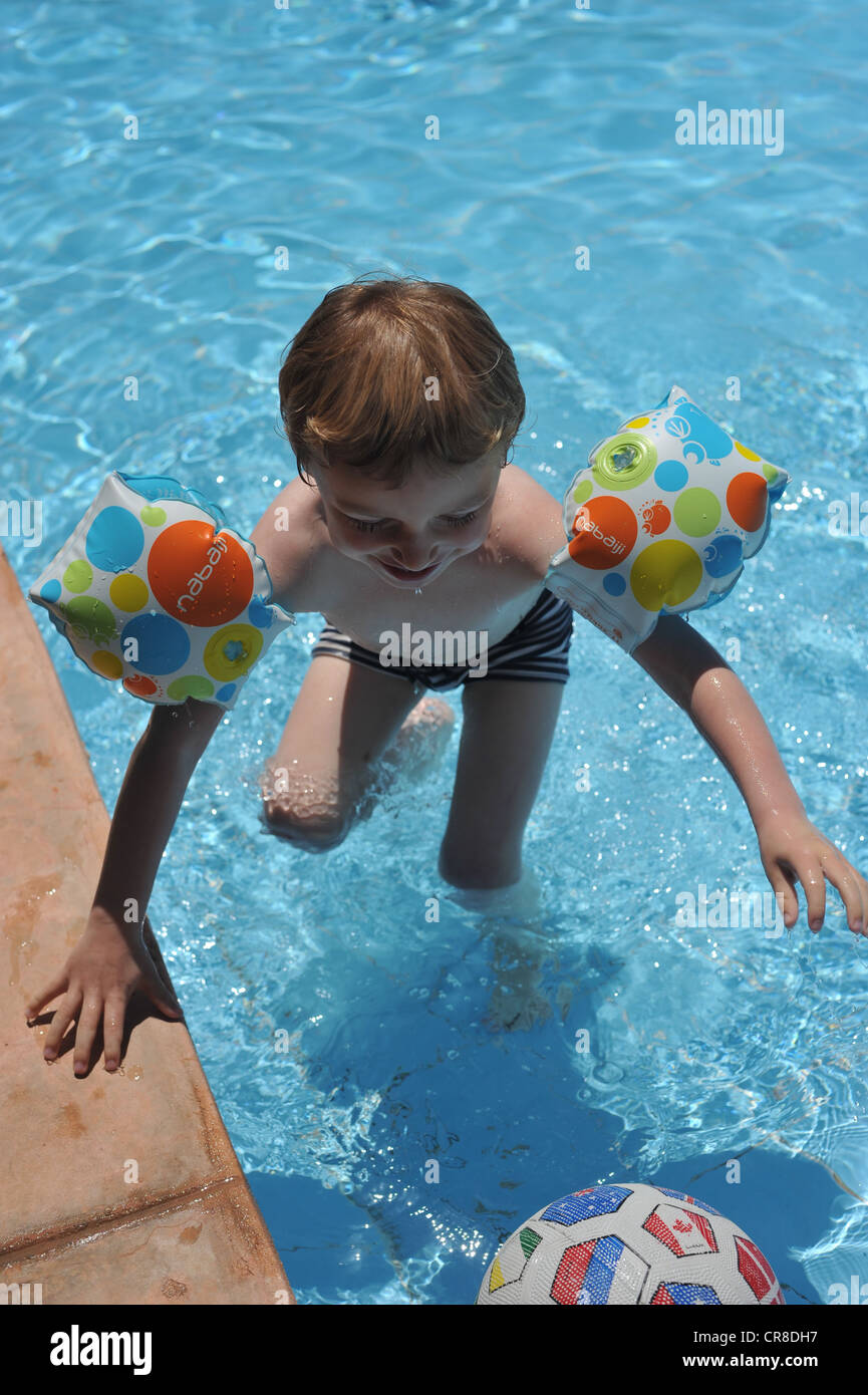 Armbands pool hi-res stock photography and images - Alamy