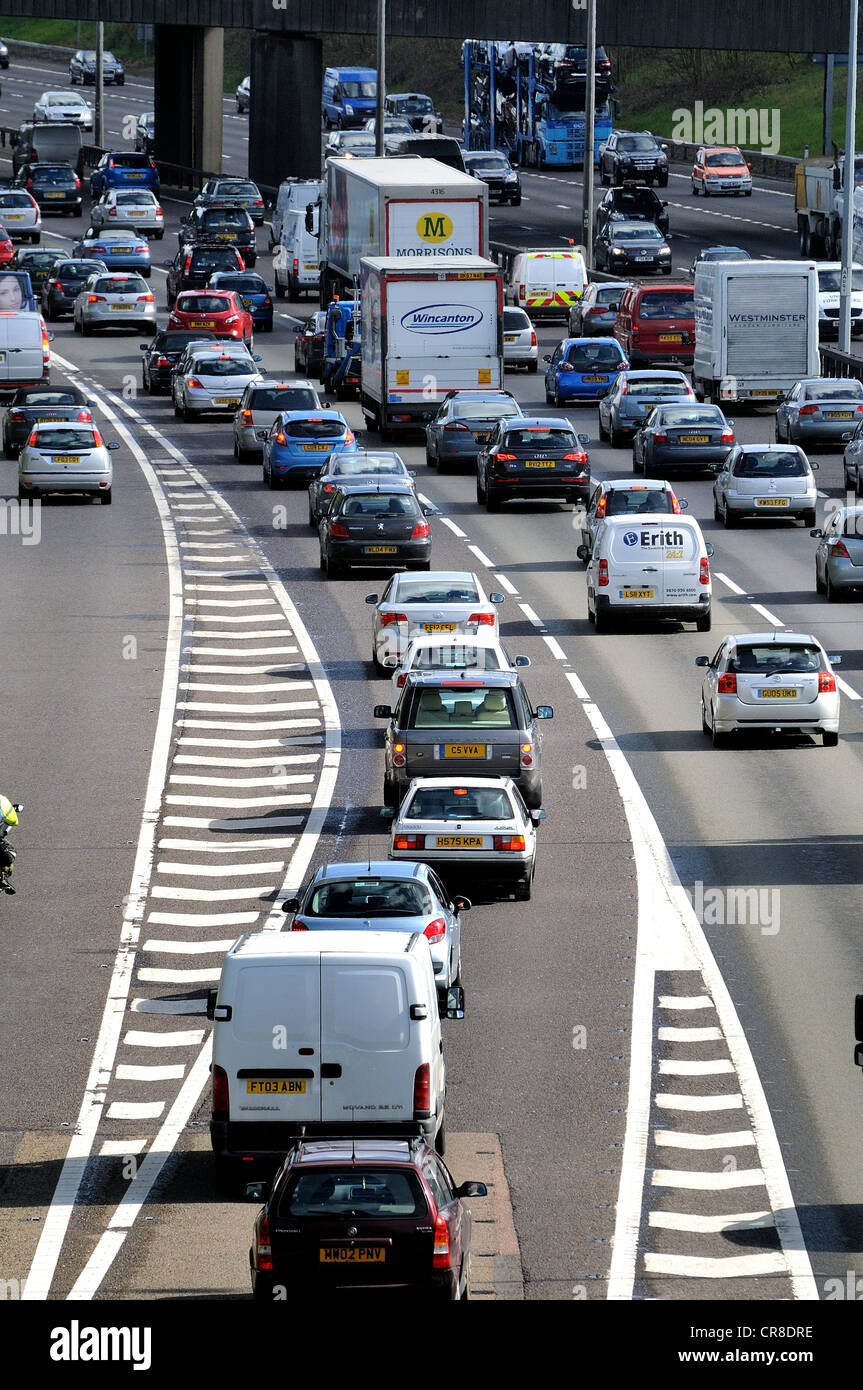 Motorway congestion on M25 Surrey Stock Photo - Alamy