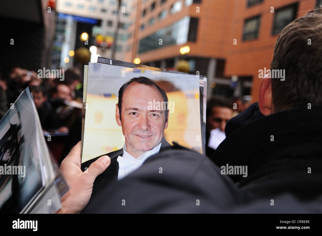 Autograph hunters waiting for the Hollywood actor Kevin Spacey after ...