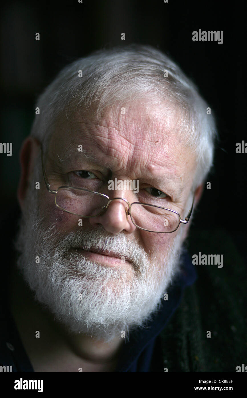 Michael Longley, CBE (born 27 July 1939) is a Northern Irish poet from ...