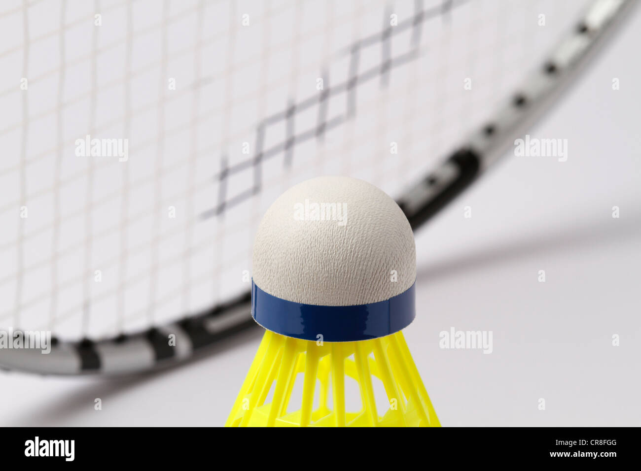 Badminton racket and shuttlecock hi-res stock photography and images ...