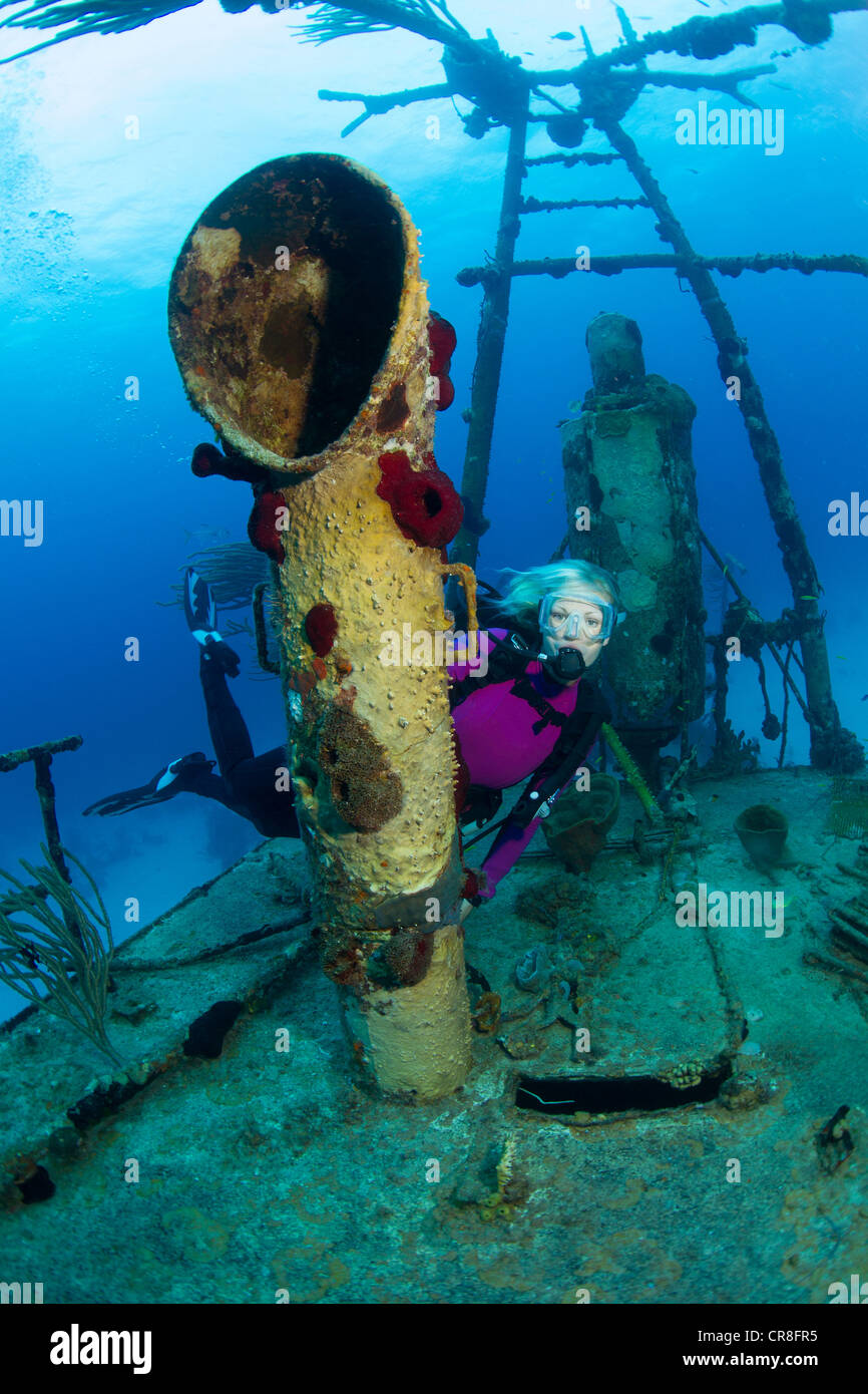 Scuba Diver on Shipwreck Stock Photo - Alamy