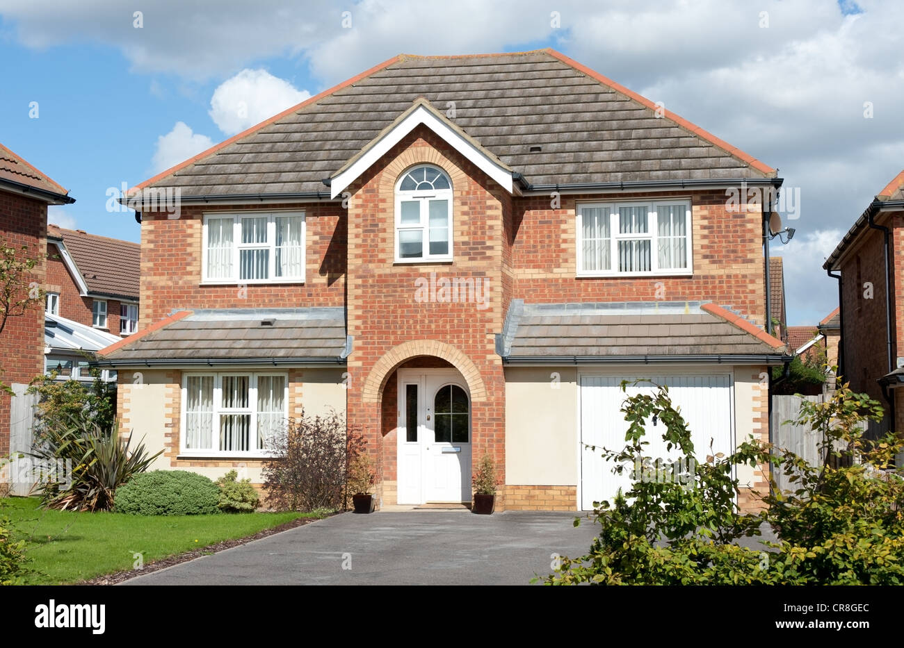 Newly built house in the UK Stock Photo - Alamy