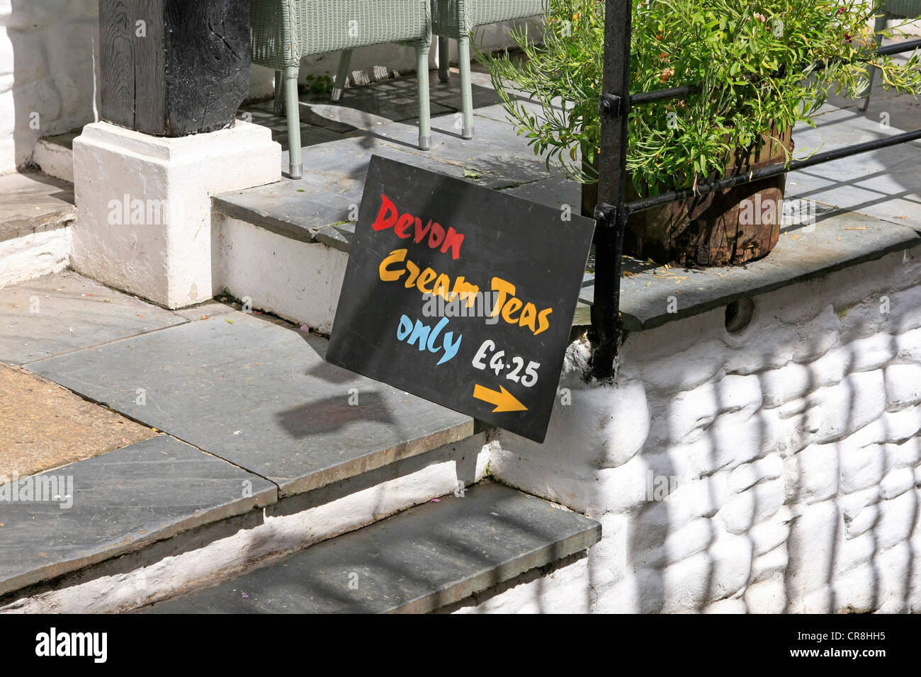 Devon cream hi-res stock photography and images - Alamy