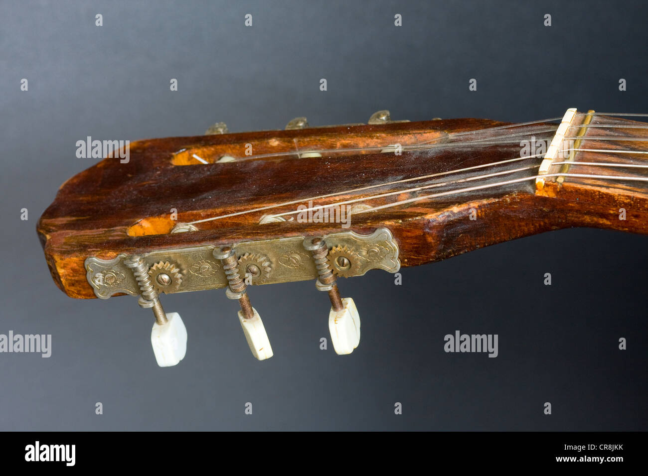 old and destroyed guitar Stock Photo - Alamy