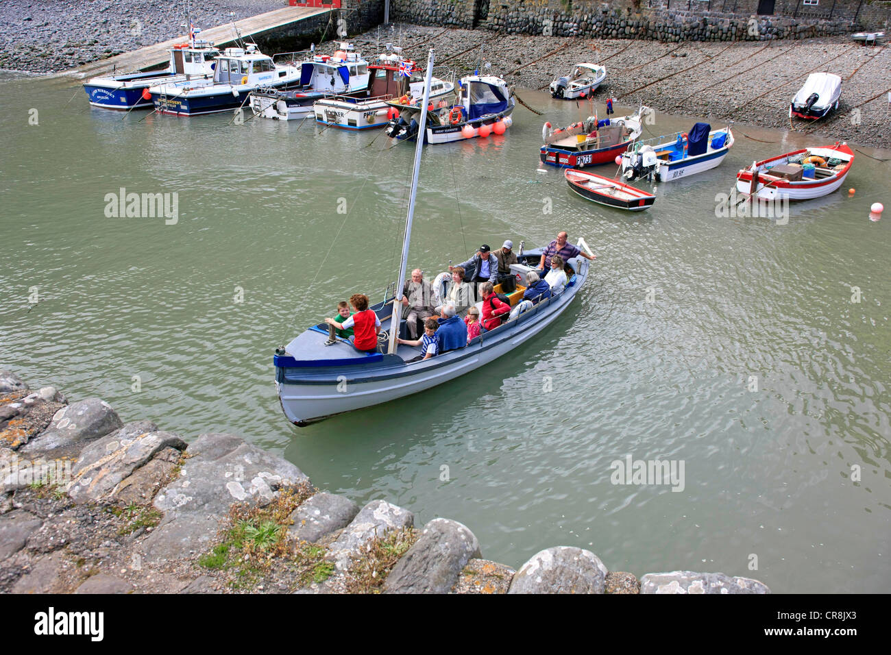 Boat trips around the shores of North Devon landing at Clovelly Harbor ...