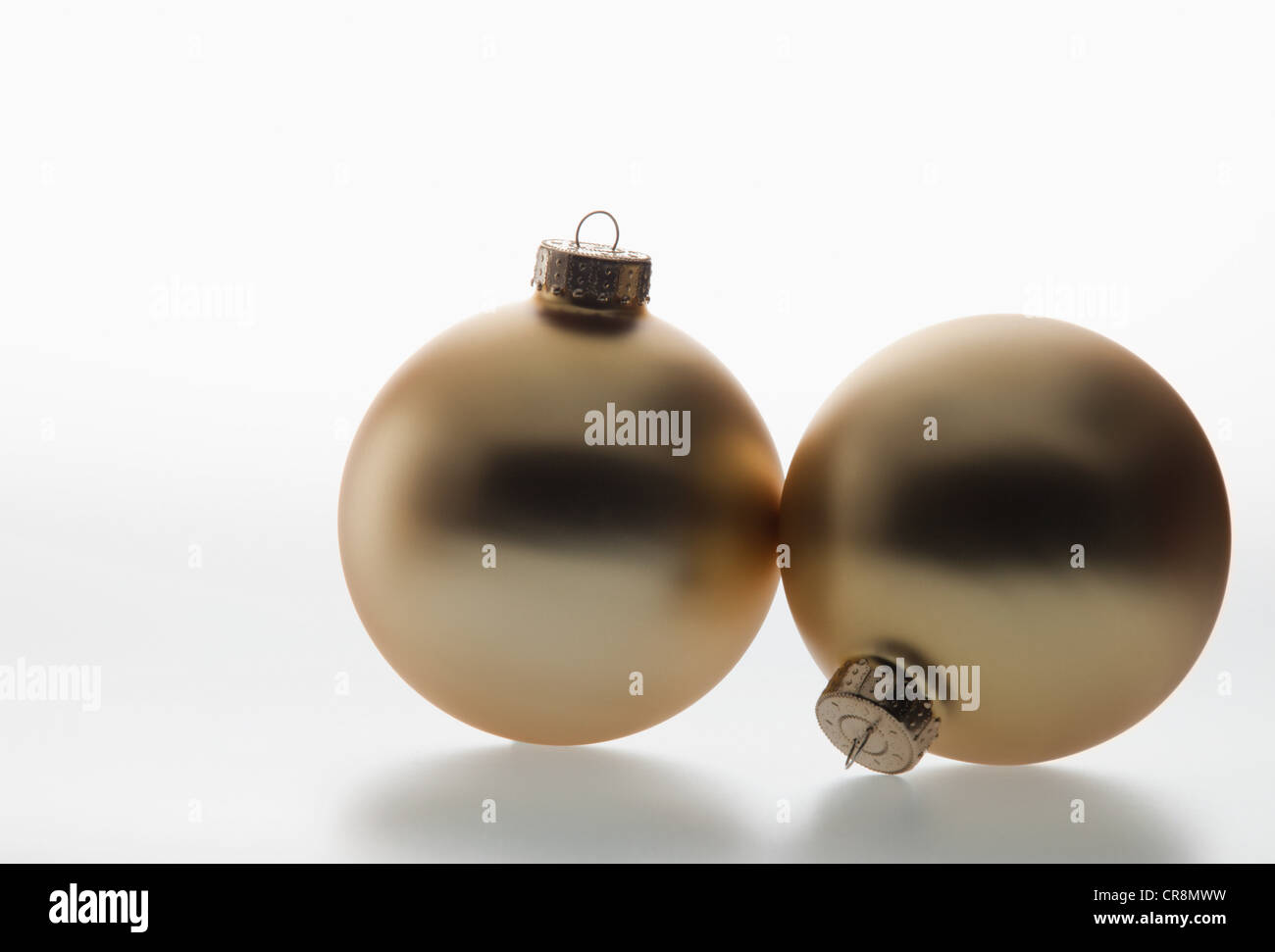 Gold baubles hi-res stock photography and images - Alamy