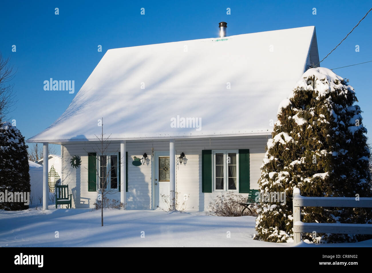 House exterior lighting hi-res stock photography and images - Alamy