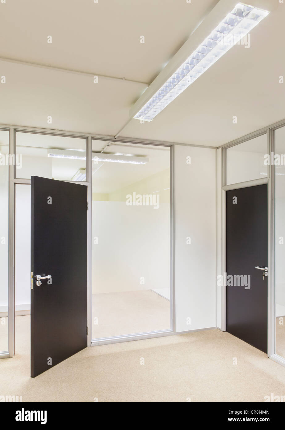 Empty office interior Stock Photo - Alamy