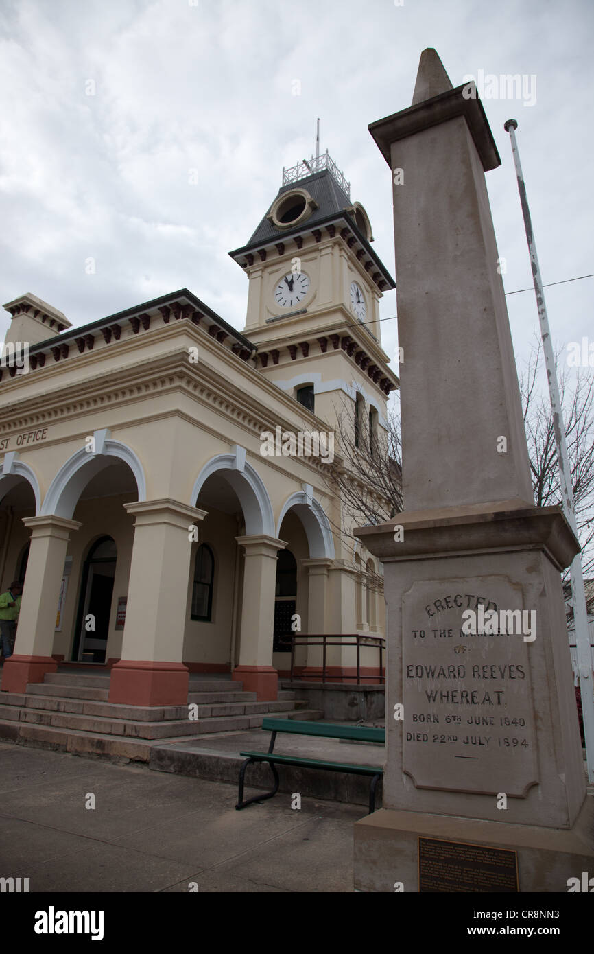 Monument of Edward Reeve Whereat in Australia Tenterfield Stock Photo ...