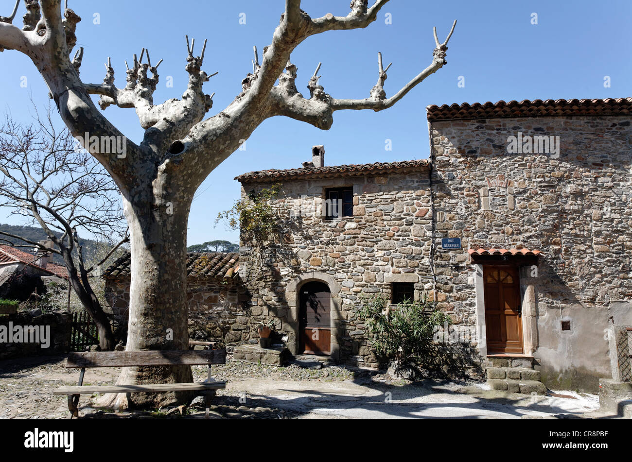 Medieval french house hi-res stock photography and images - Alamy