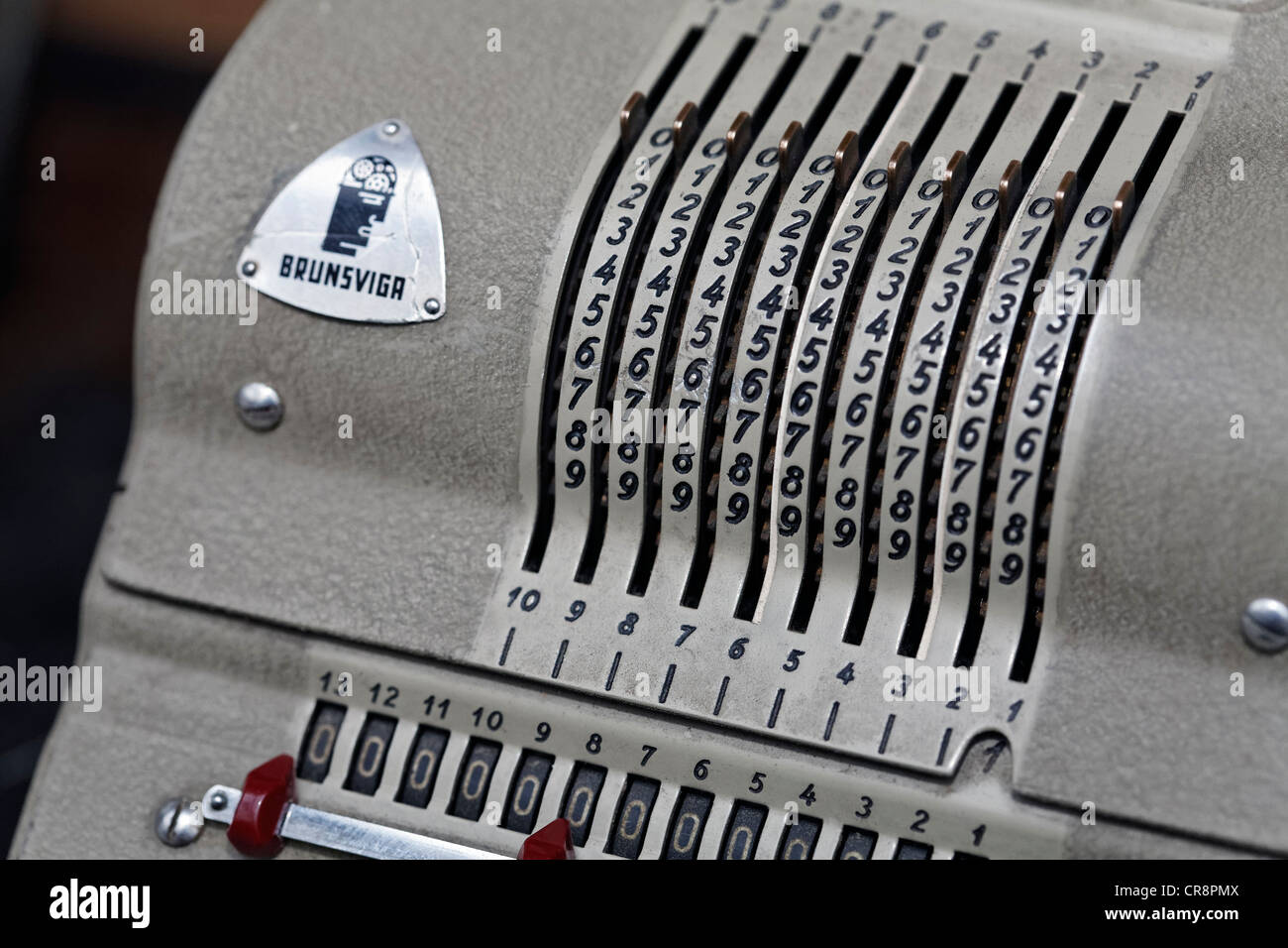 Old adding machine hi-res stock photography and images - Alamy