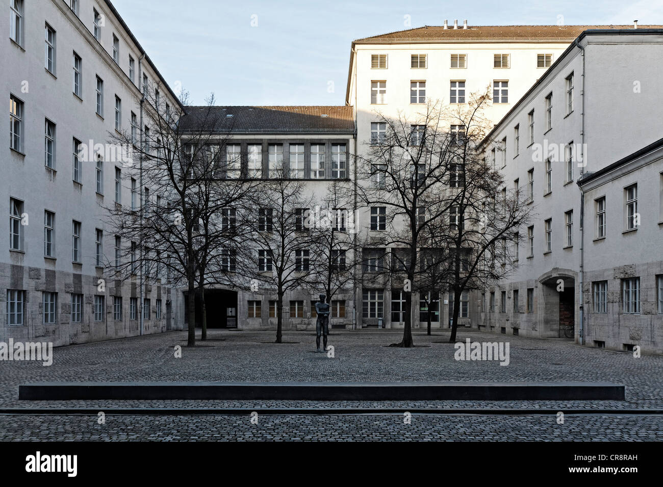 Bendlerblock, courtyard with the Memorial to the German Resistance ...