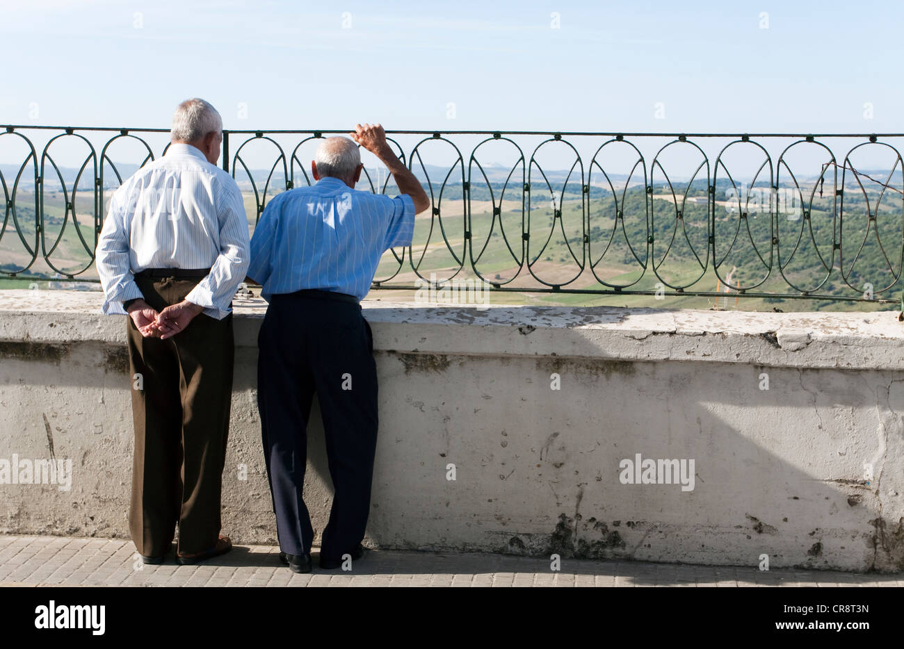 Older men hanging out hi-res stock photography and images - Alamy