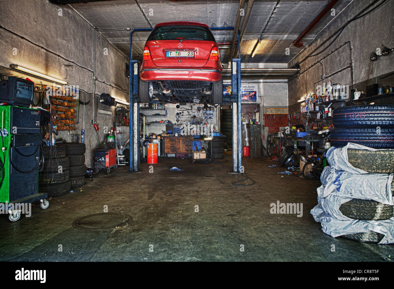 Lift car interior hi-res stock photography and images - Alamy
