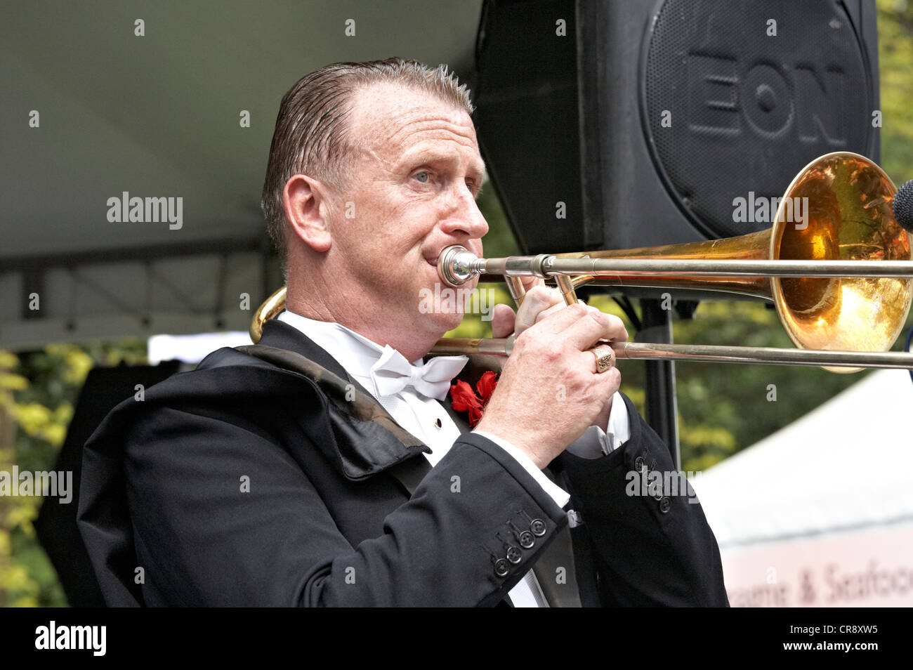 Trombone player hi-res stock photography and images - Alamy