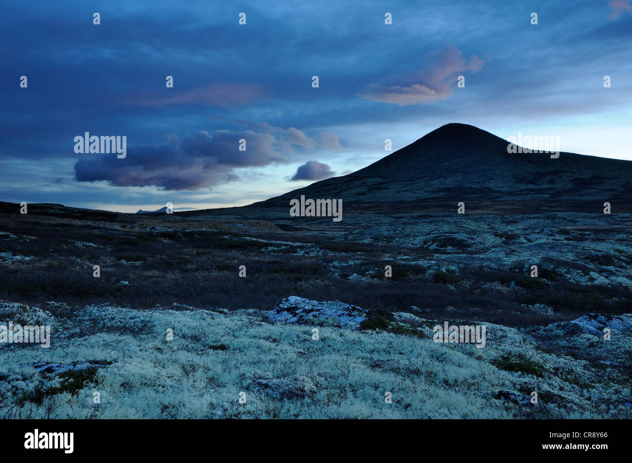 Fjell chain hi-res stock photography and images - Alamy