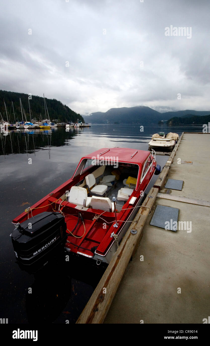 Deep cove hi-res stock photography and images - Alamy