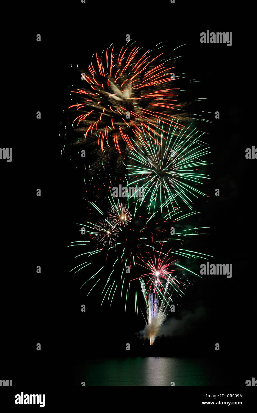 Different coloured fireworks hi-res stock photography and images - Alamy