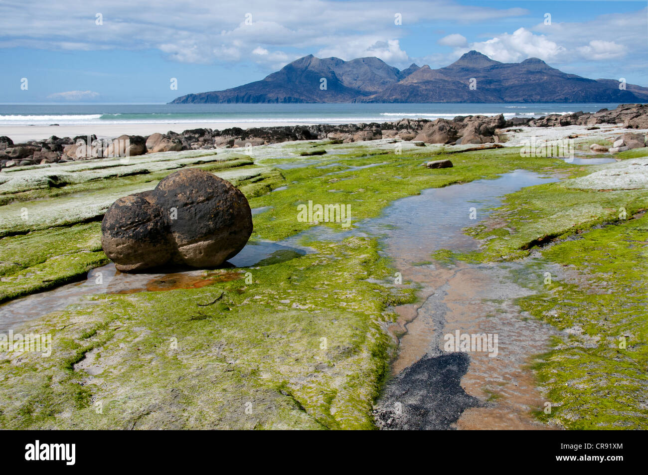 Bay laig isle eigg scotland hi-res stock photography and images - Alamy