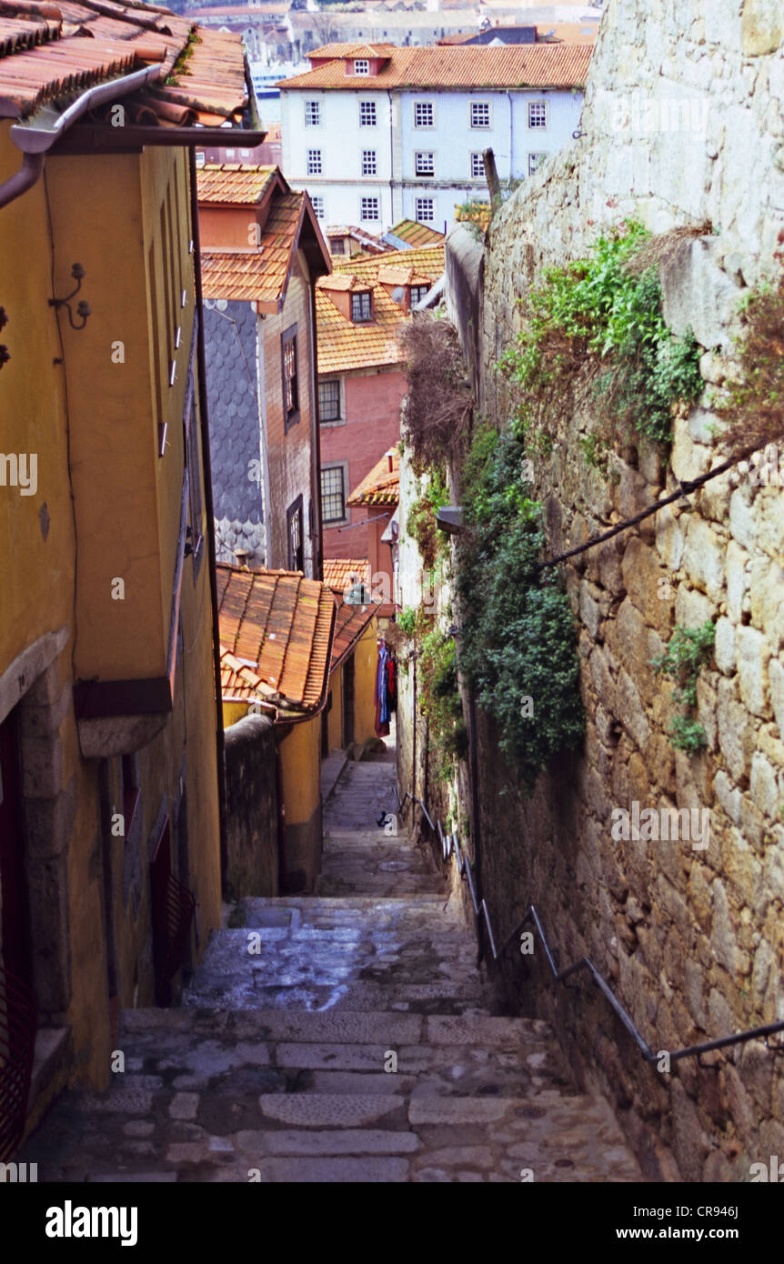 Hillside stairs cityscape hi-res stock photography and images - Alamy