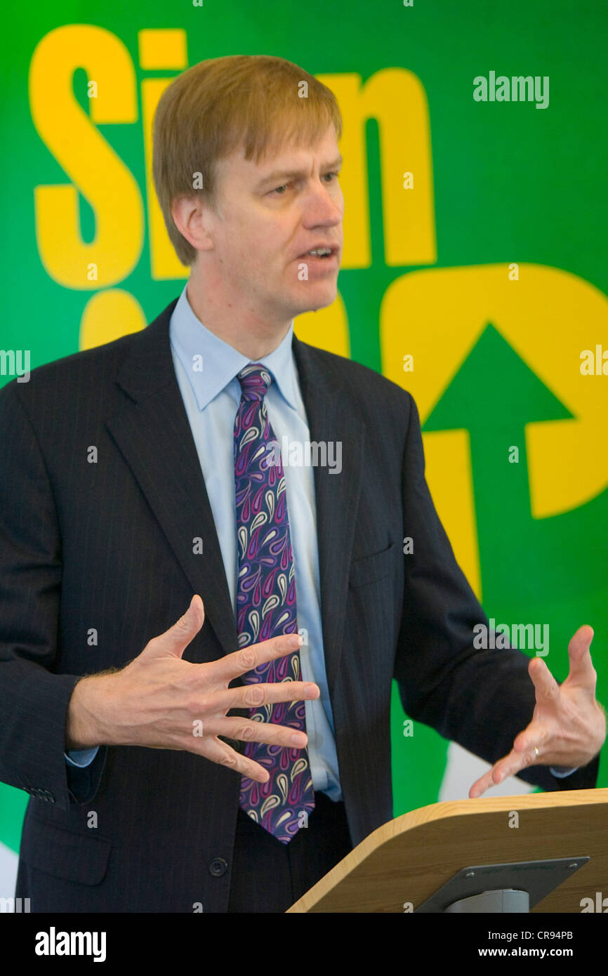 Ministerial visit of Stephen Timms to the Sportspark at the UEA in ...
