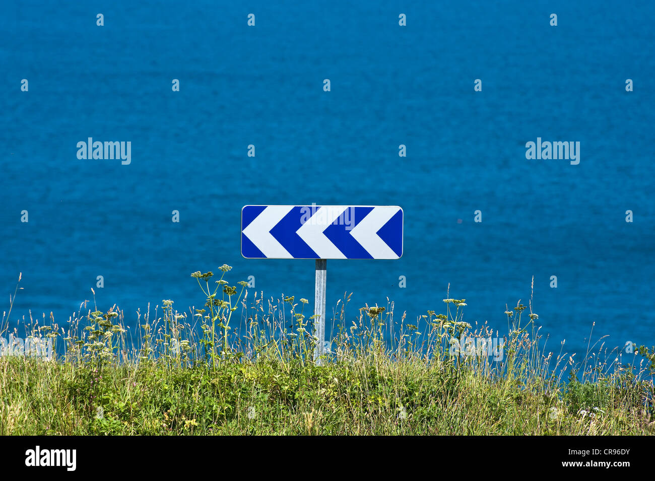 Directional arrows hi-res stock photography and images - Alamy