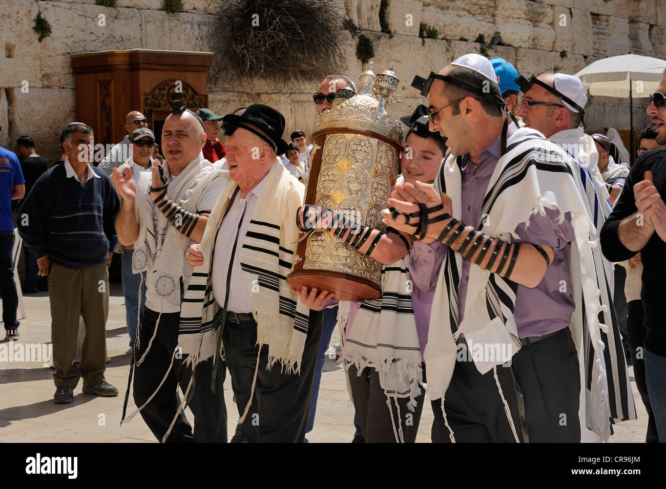 Children bar mitzvah hi-res stock photography and images - Alamy