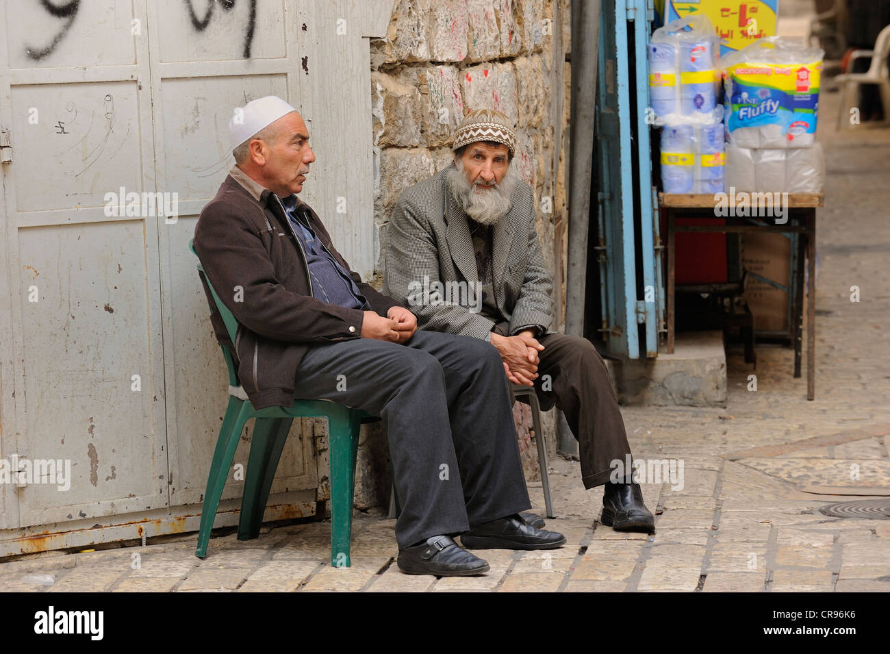 Palestinian men hi-res stock photography and images - Alamy