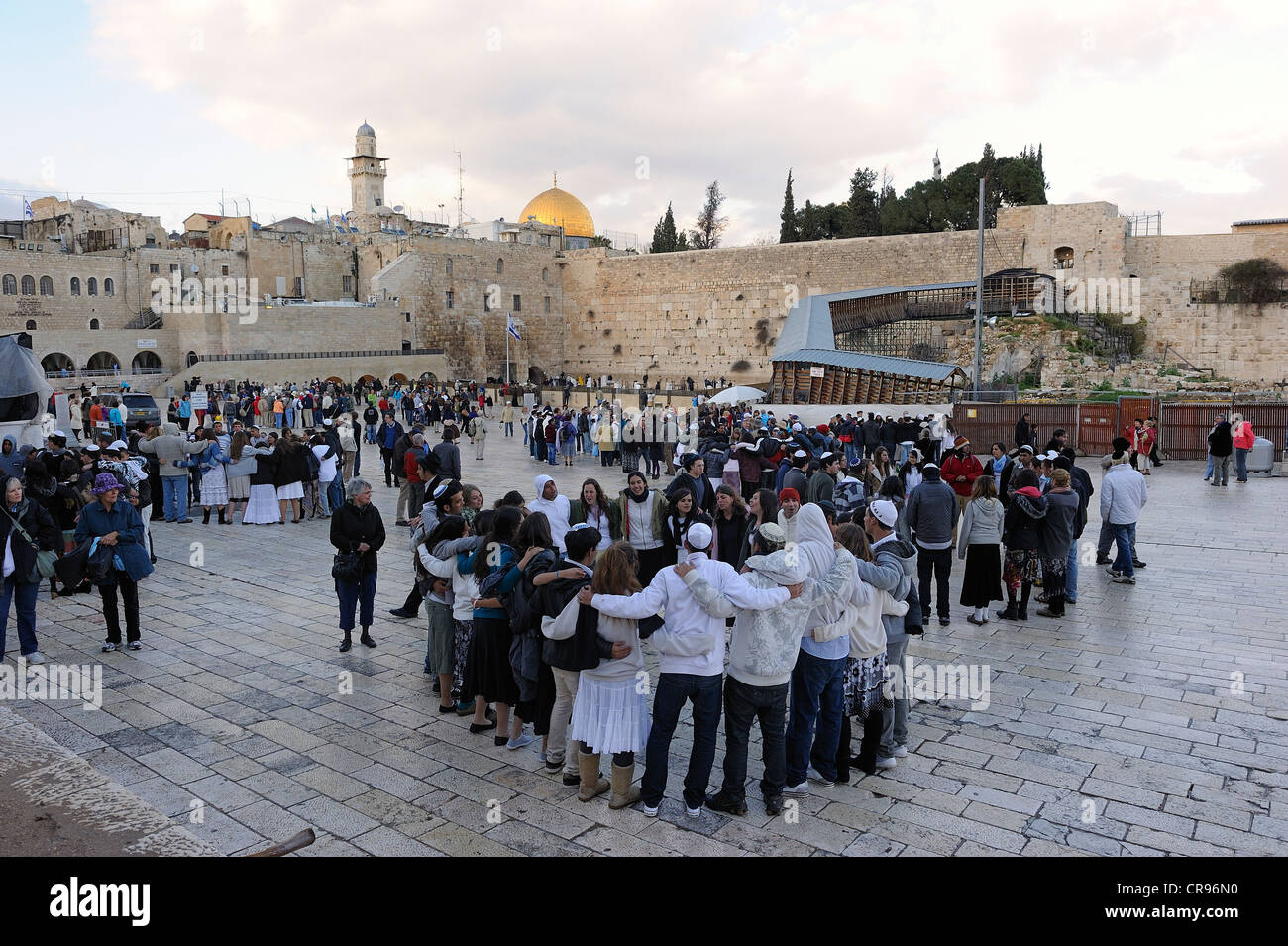 Israeli Dancing High Resolution Stock Photography and Images - Alamy
