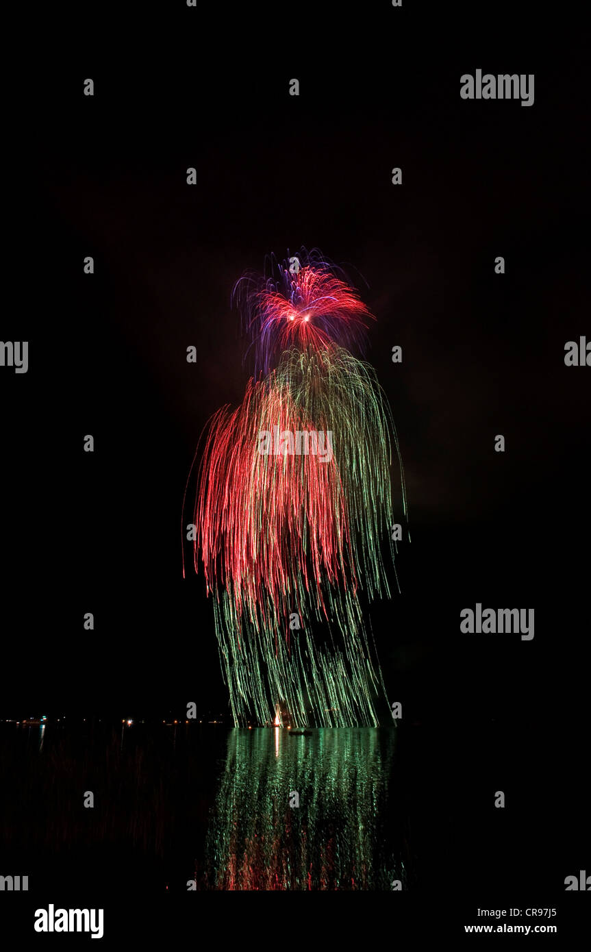 Rockets fireworks hi-res stock photography and images - Alamy