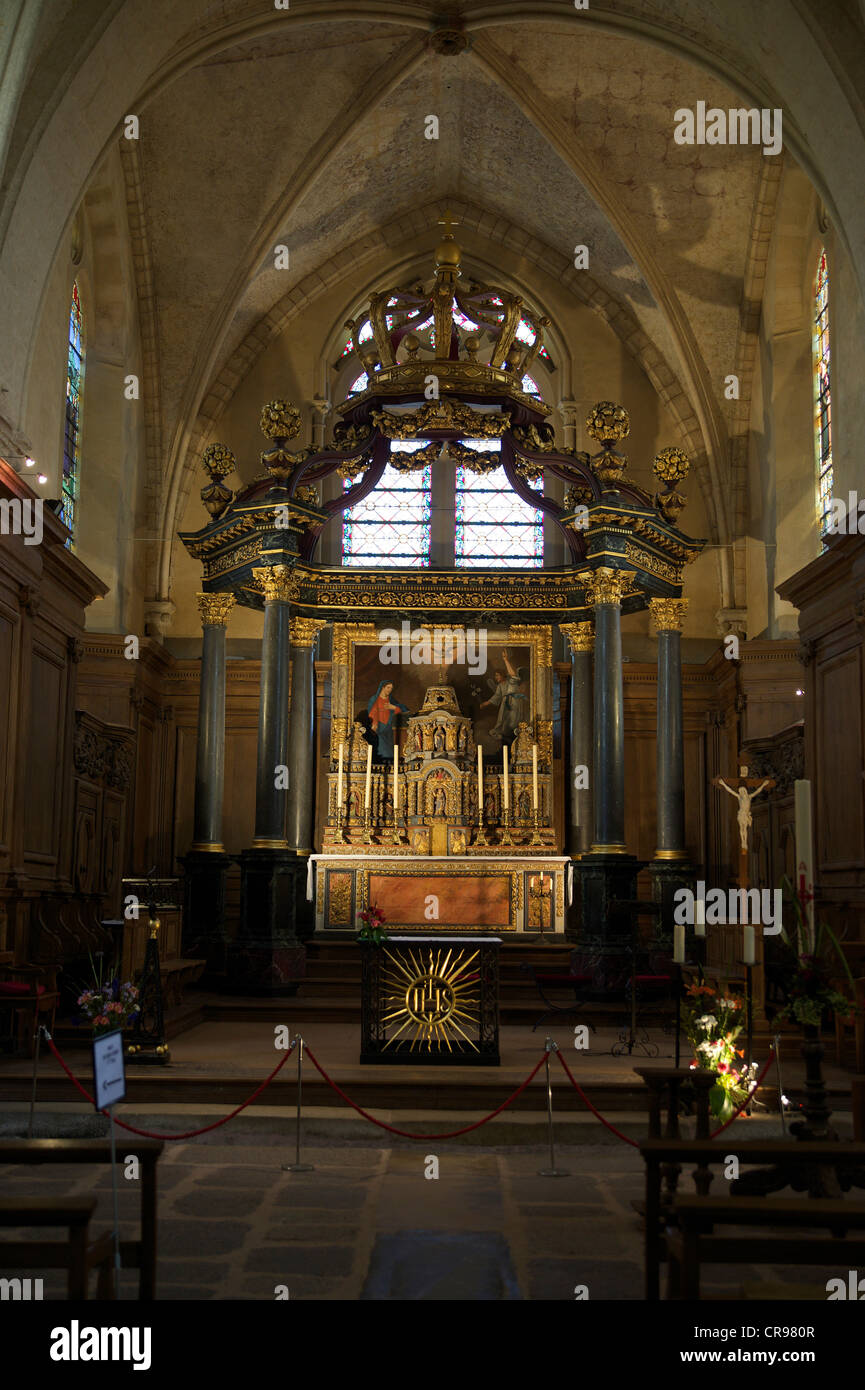 Largest altar crown of the Breton Baroque, Rue du General de Gaulle ...