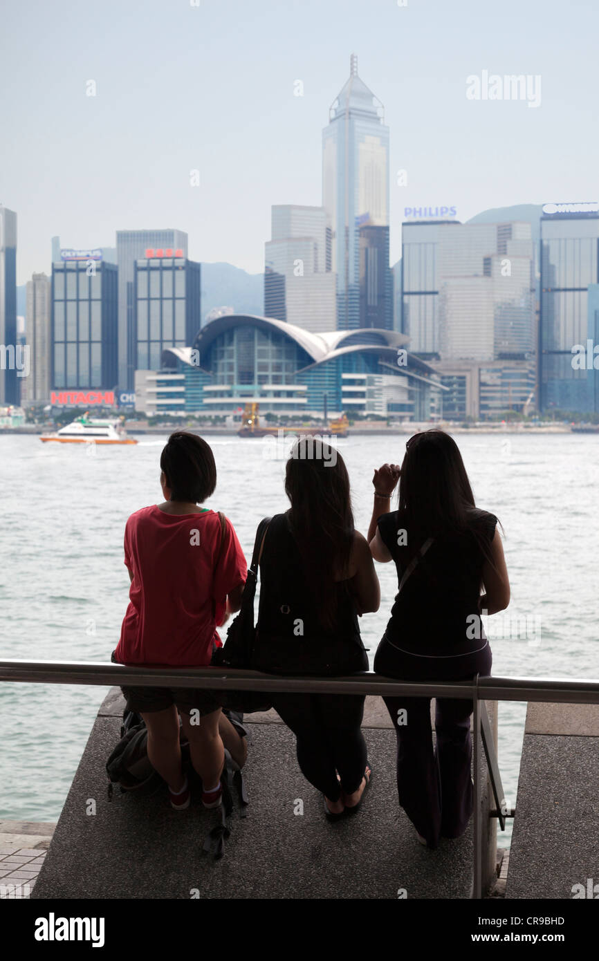 China hong kong kowloon girls hi-res stock photography and images - Alamy