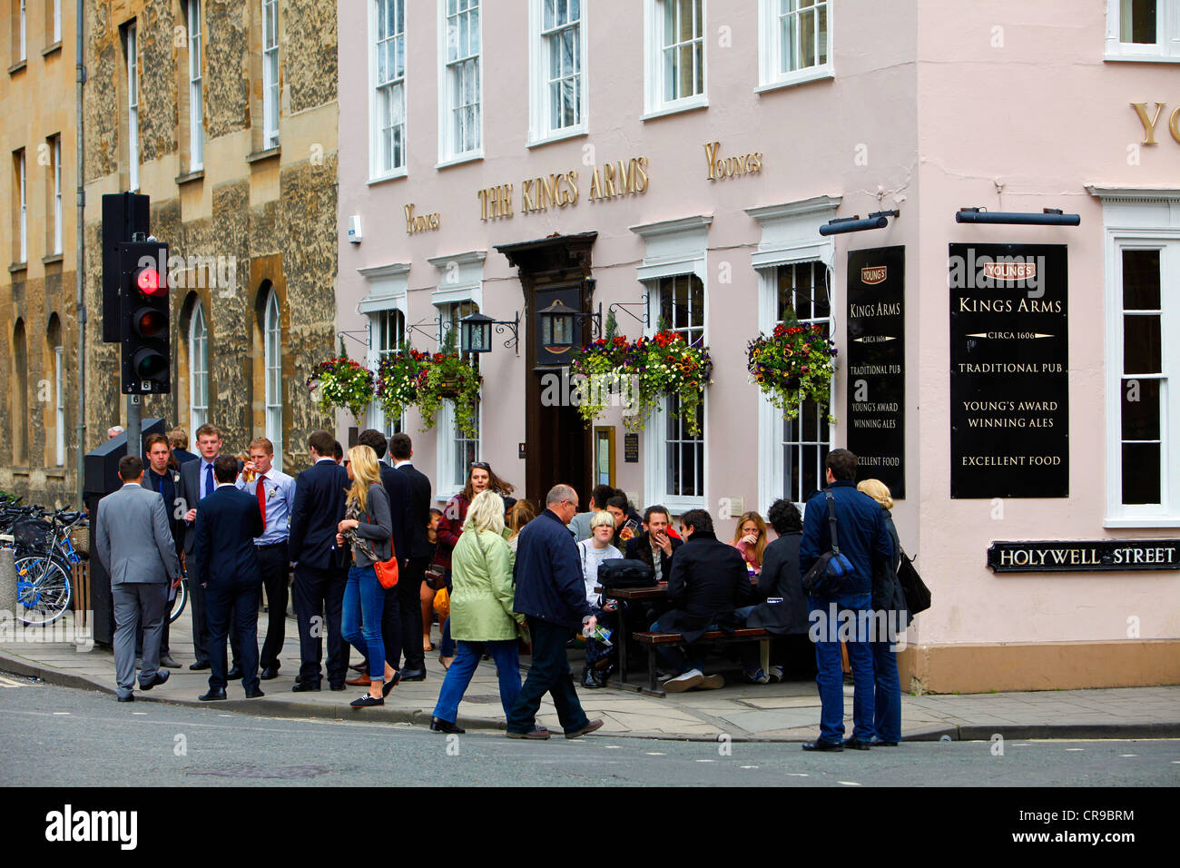 Kings Arms High Resolution Stock Photography and Images - Alamy