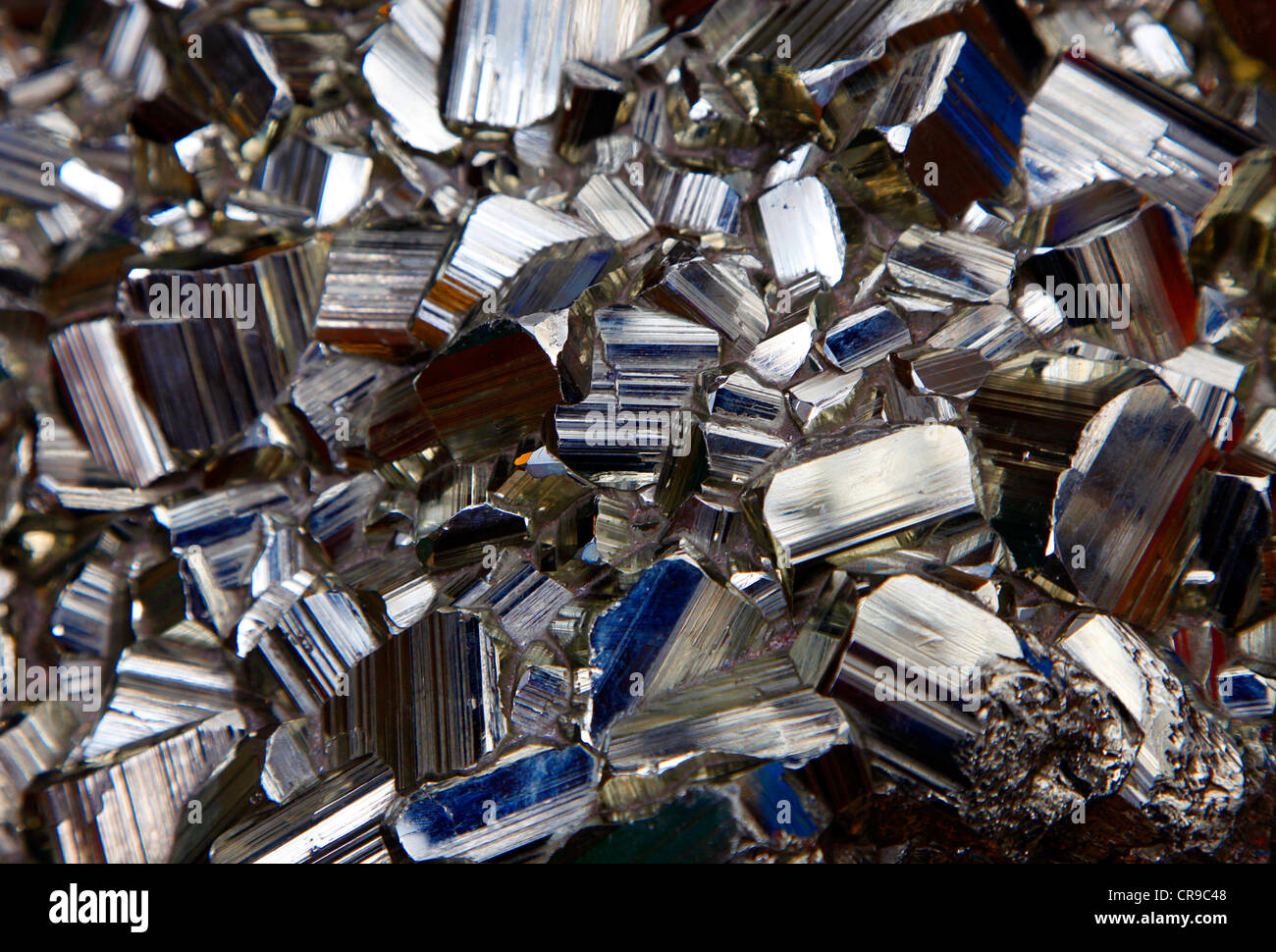 Iron crystal structure hi-res stock photography and images - Alamy