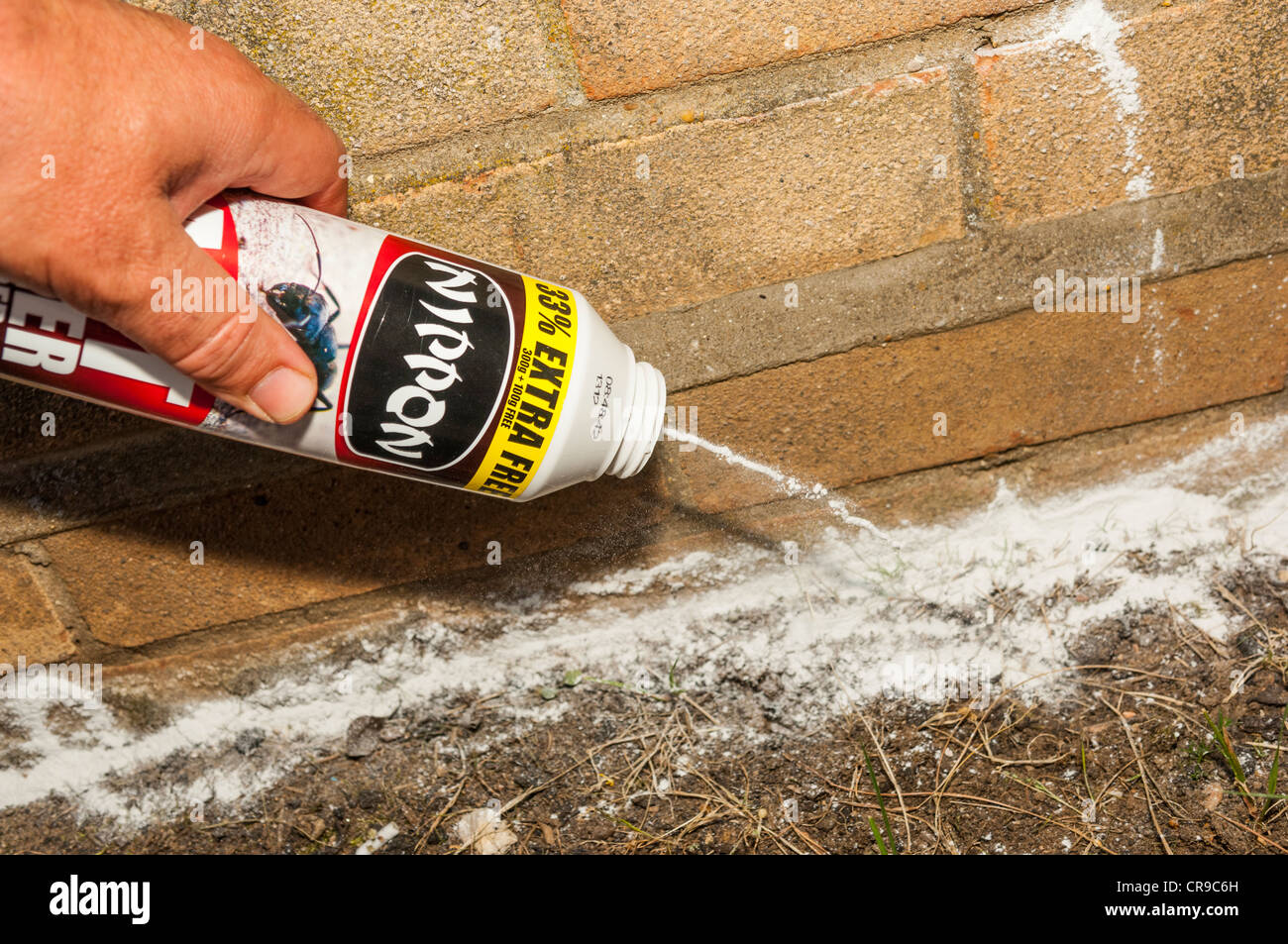 Man killing ants hi-res stock photography and images - Alamy