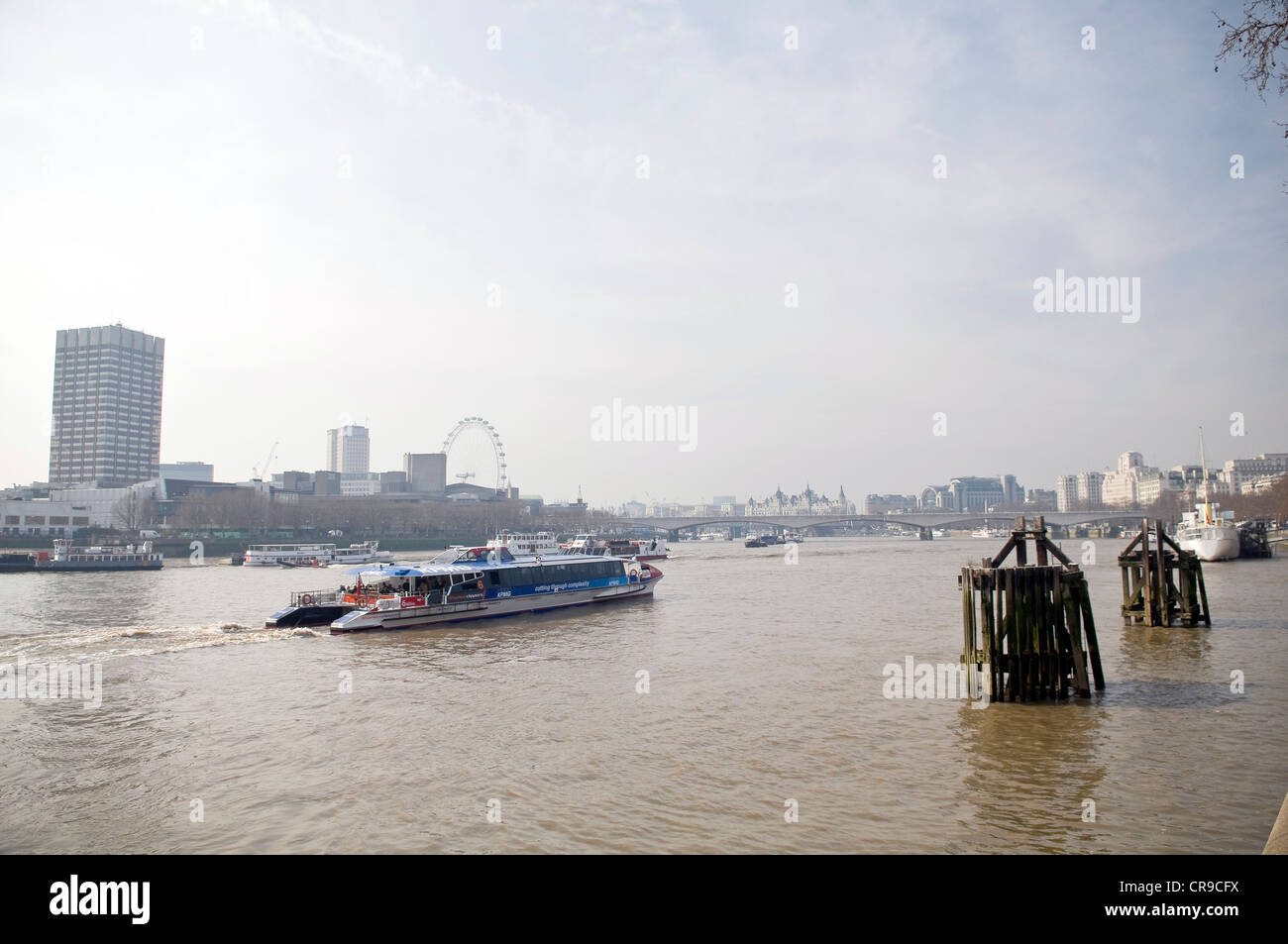 History thames embankment hi-res stock photography and images - Alamy