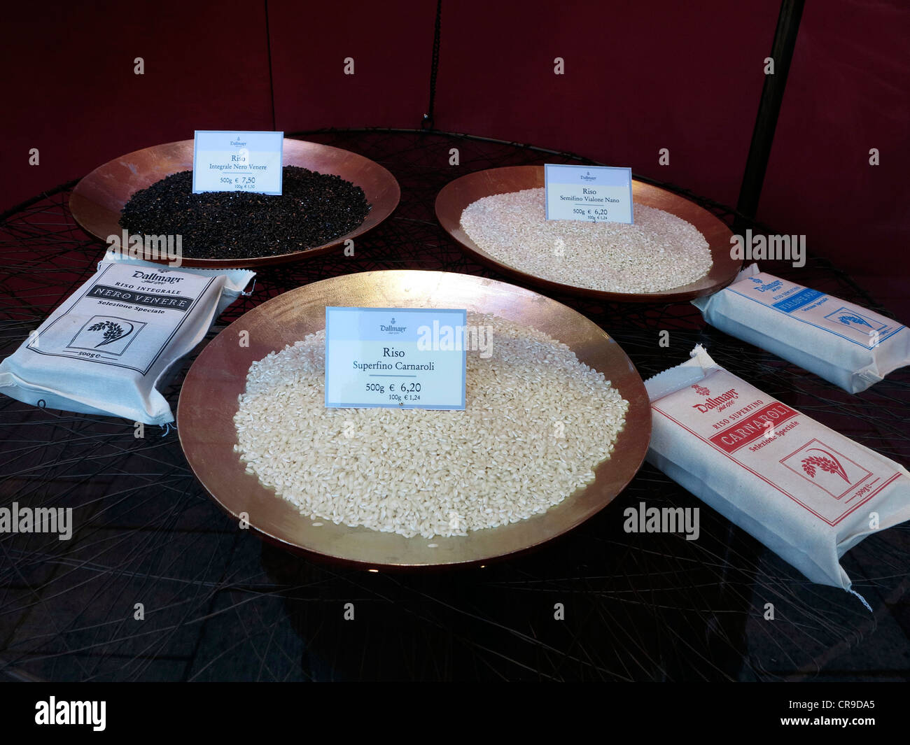 Germany Munich Different kinds of rice black, raw rice Stock Photo - Alamy